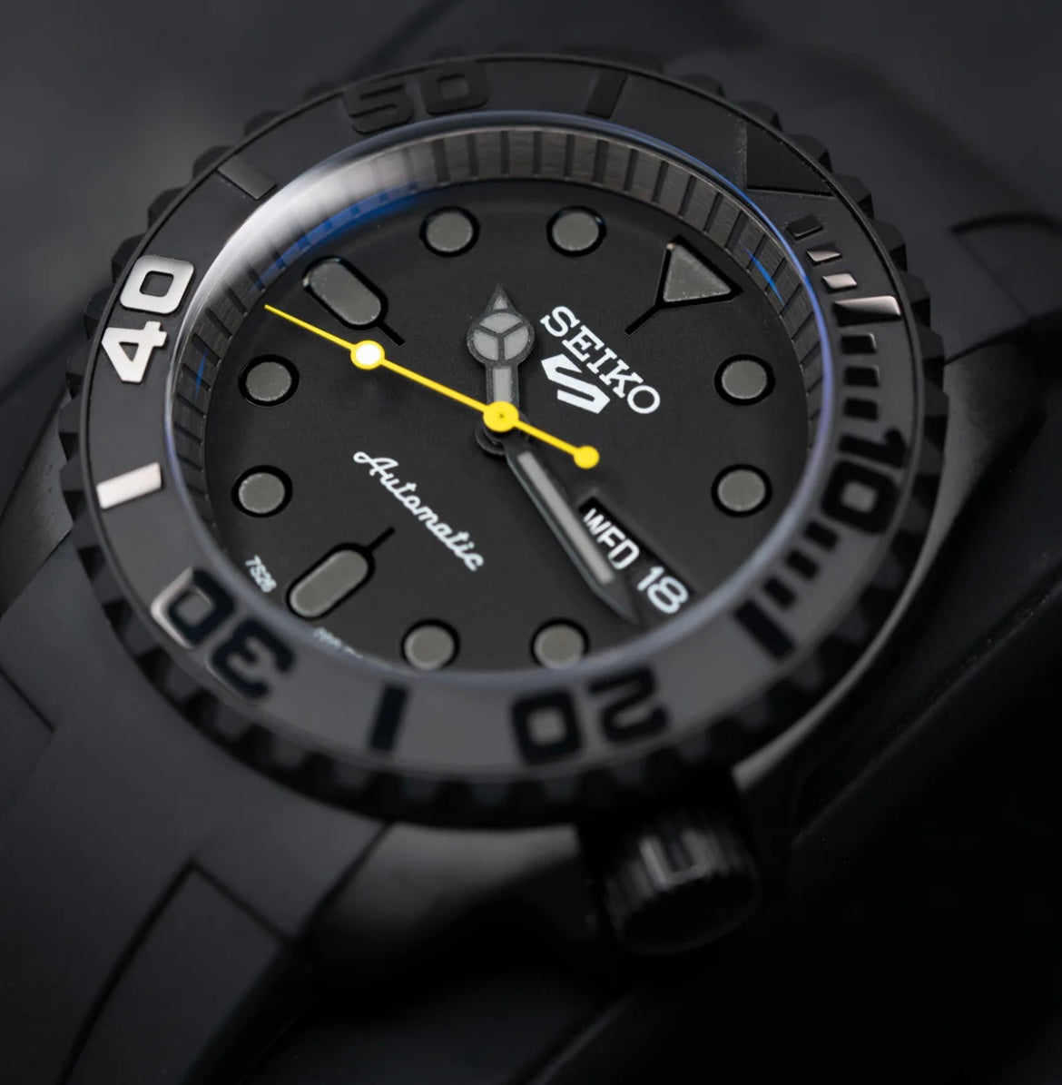 NH36 Matte Black + Yellow Second Hand + Yellow S logo + Open Back Case ...